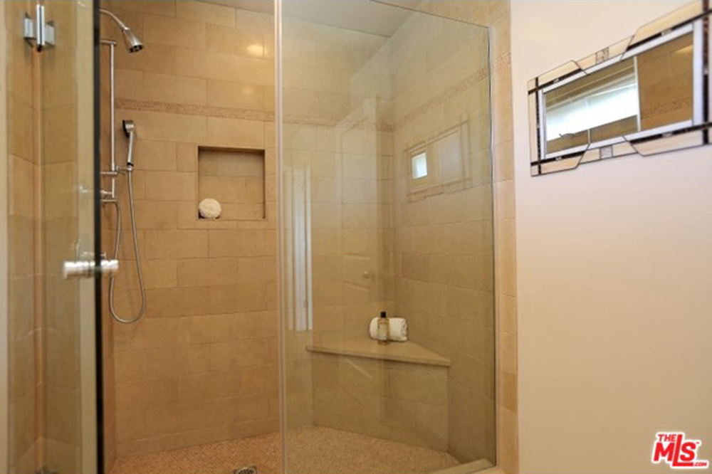 Candace Cameron Bure Heads Back To Hollywood (And A $2.35 Million Home ...