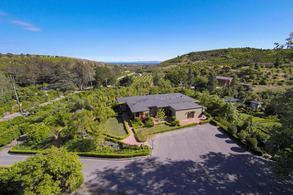 12 Compound Houses To Buy with Your Friends — Life at Home — Trulia Blog